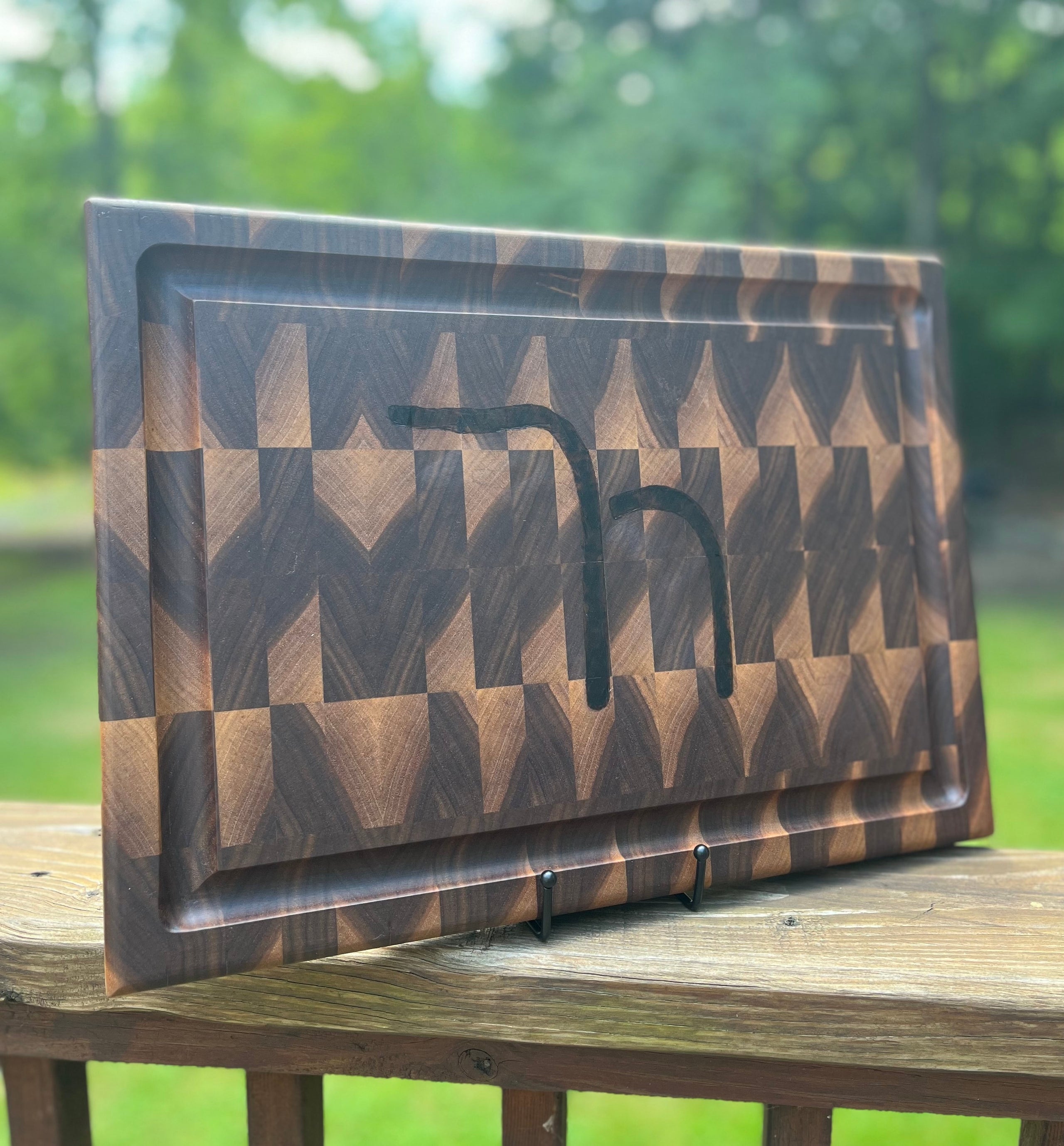 Walnut End Grain Board | Black Iris Woodworks